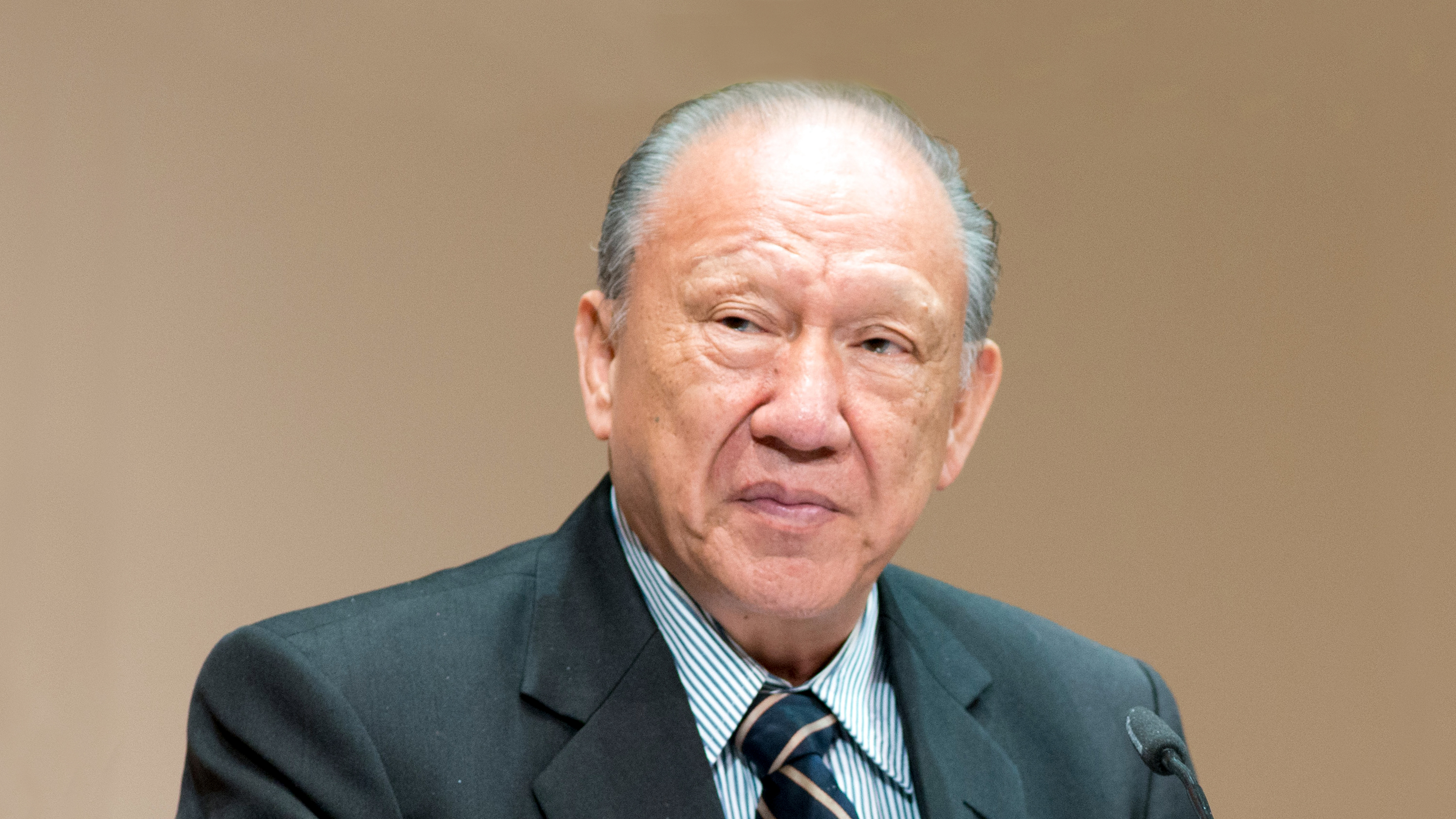 Pemberita Injil Tionghoa Indonesia Menerima Penghargaan Kuyper dari ...